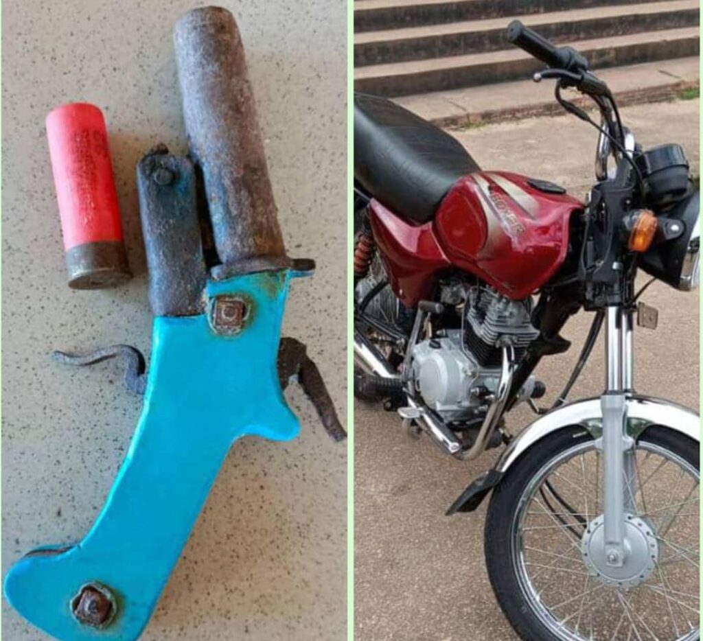 Brothers in Handcuffs As Ondo Police Raid Mechanic Workshop, Recover Gun - Sunshine Truth Media